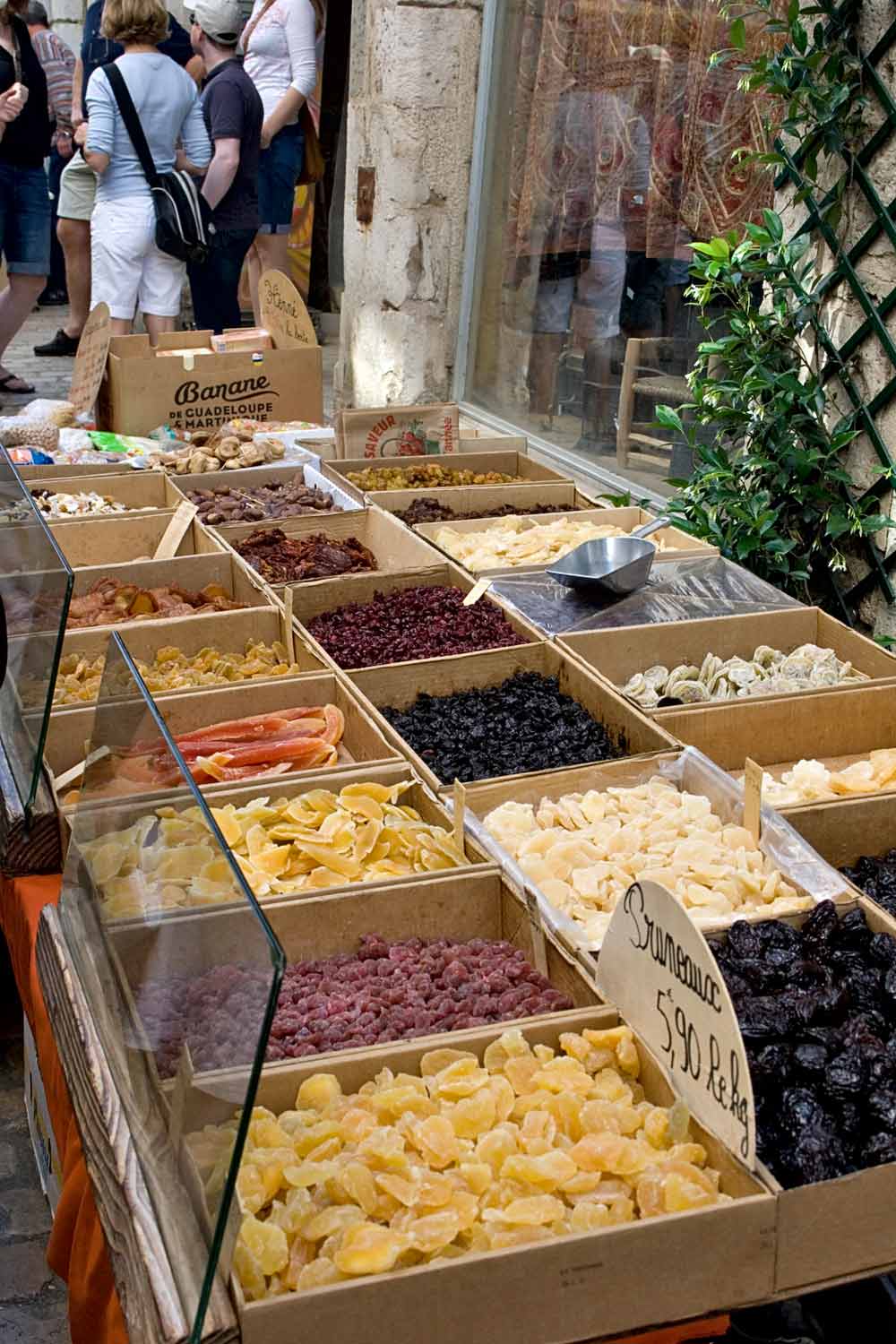 St. Antonin Sunday Market – Chez Mackenzie